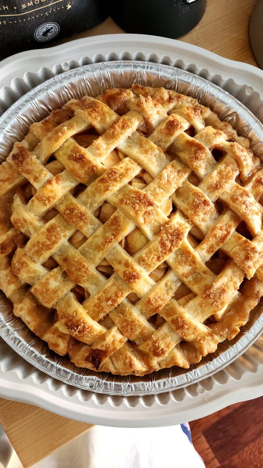 I was invited to my first Friendsgiving in the US las week, so I made an apple pie! - Dining and ...