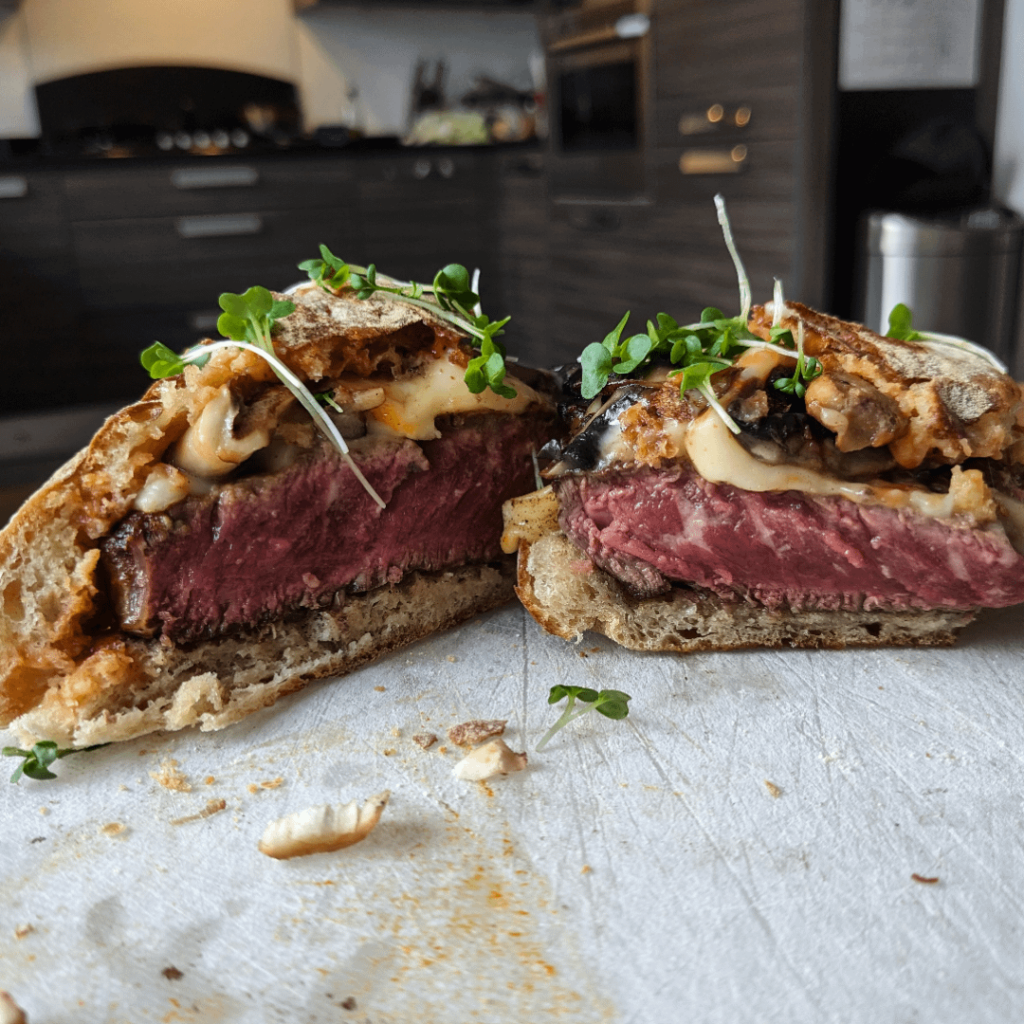 Lunch alone doesn't have to be sad. - Dining and Cooking