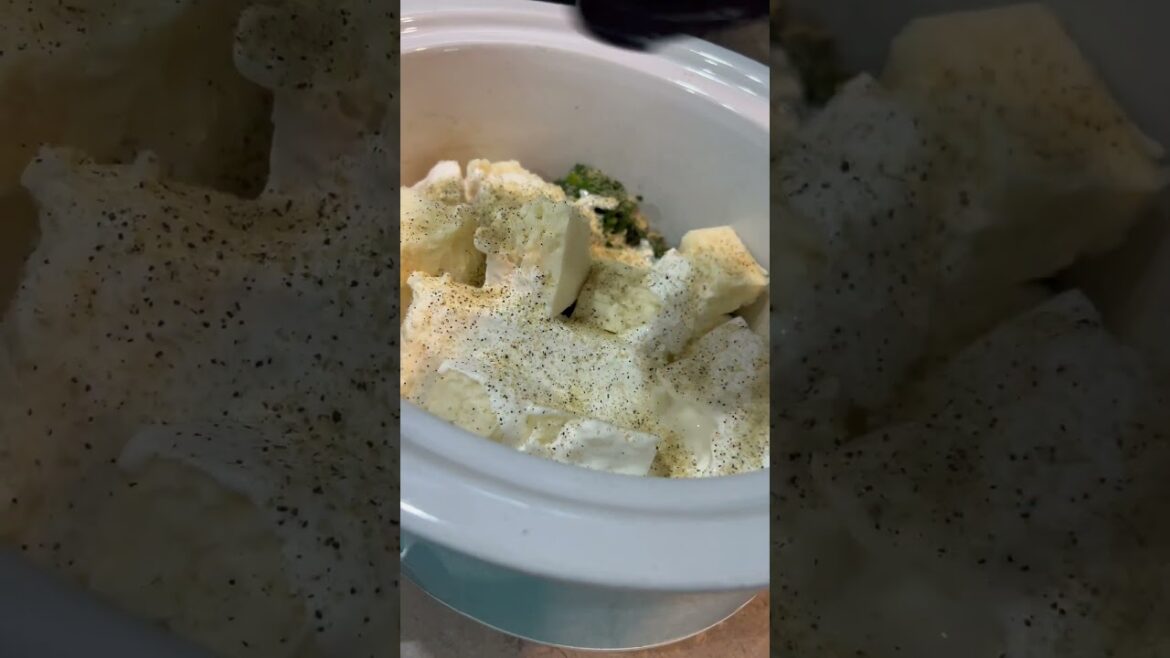 Crockpot Spinach dip, recipe in the comments for copy and paste #shorts ...