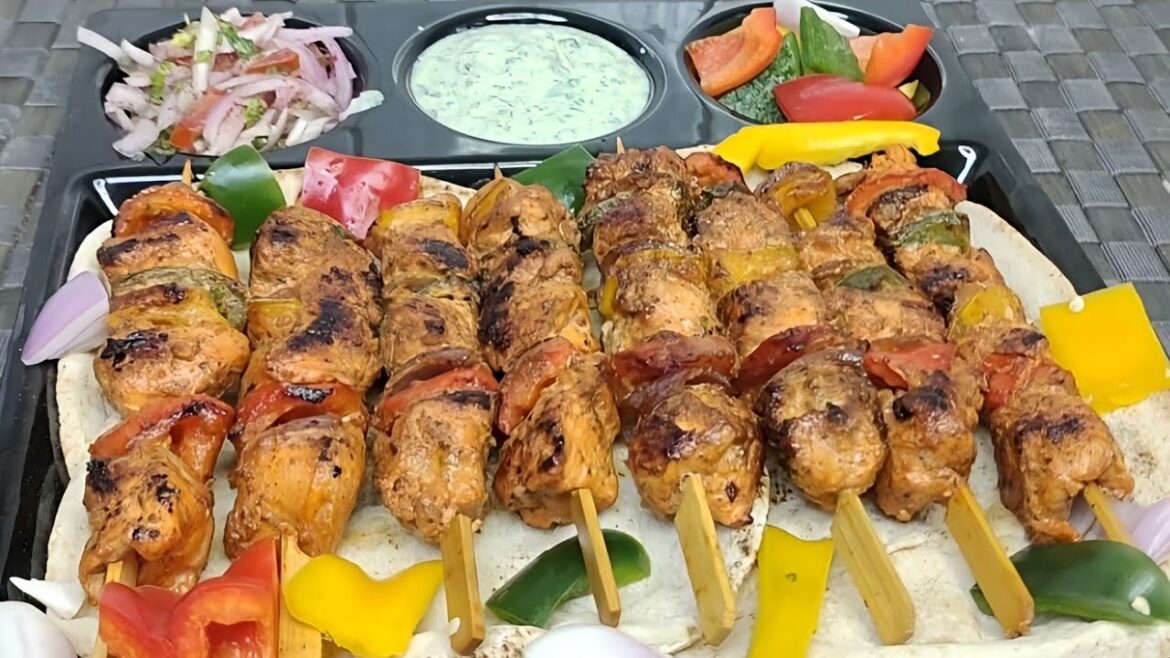 Lebanese Chicken Shish Tawook Kabab Recipe||Lebanese Chicken Skewers ...