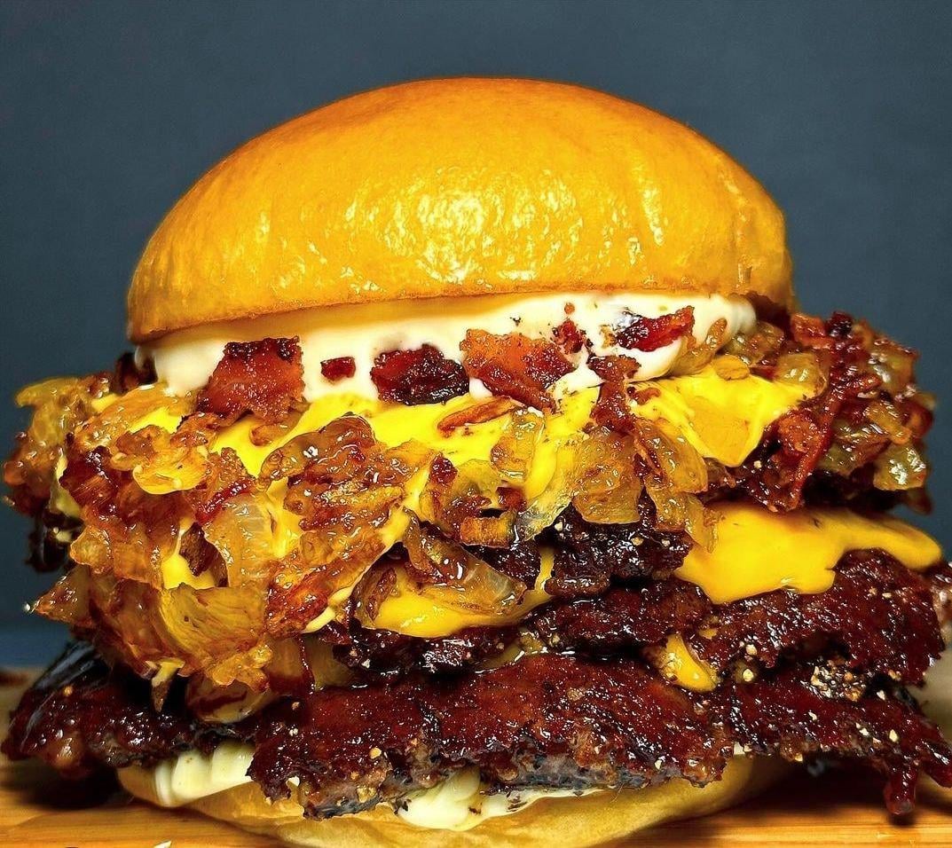 Triple super crust smashed ribeye blend, crispy bacon bits, butter mayo ...