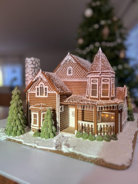 Queen Anne style gingerbread house for this year - Dining and Cooking