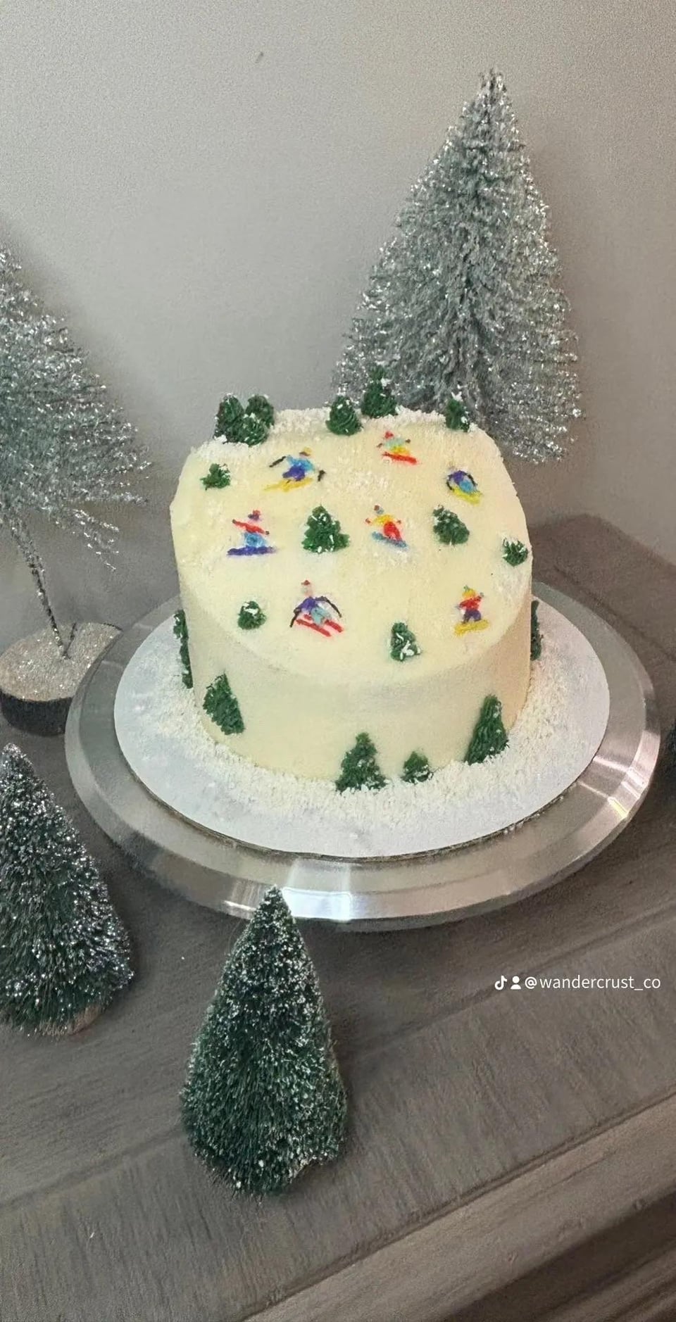 Winter Cake - Dining and Cooking