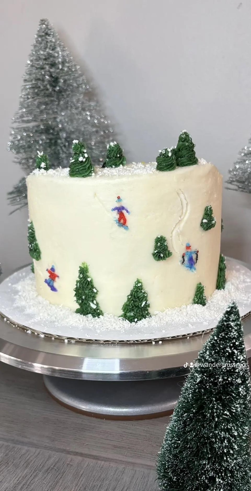 Winter Cake - Dining and Cooking