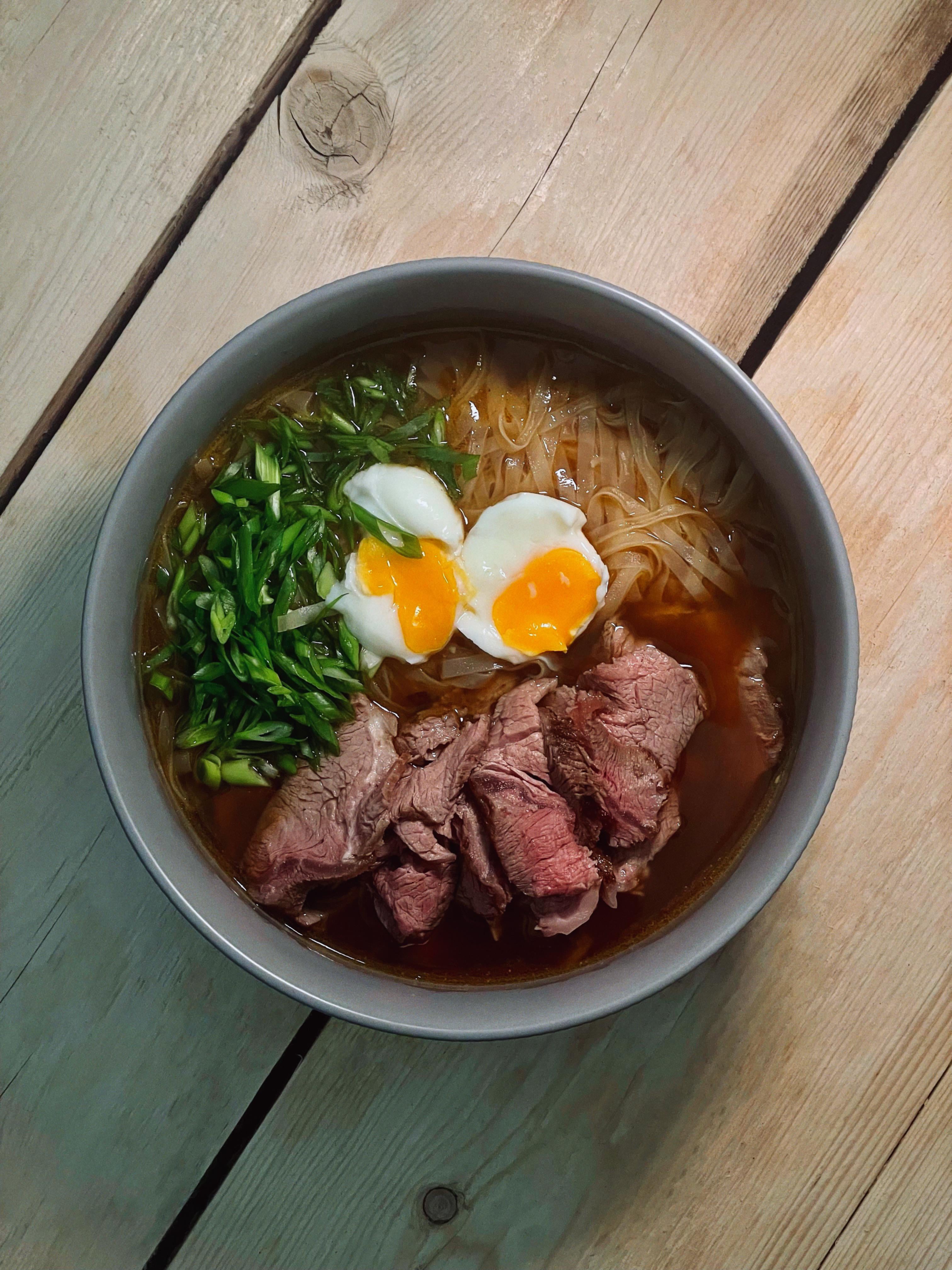 Spicy Asian beef soup - Dining and Cooking