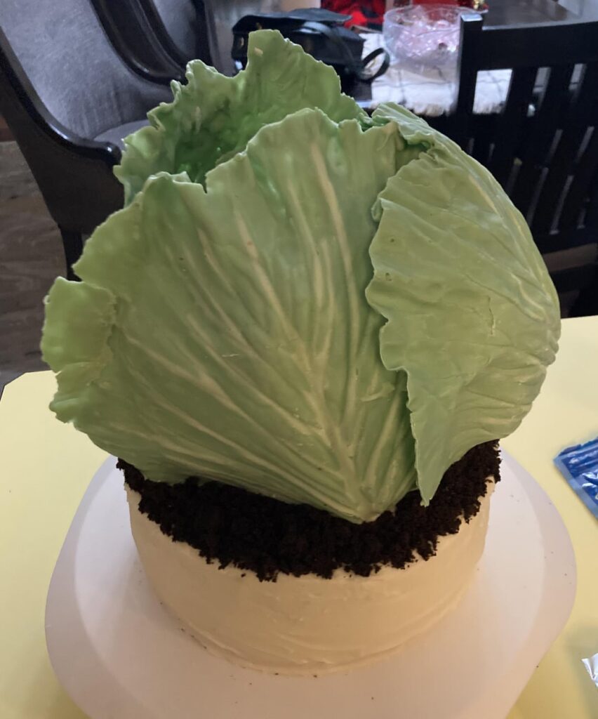 My mom made me a cabbage cake for my birthday! - Dining and Cooking