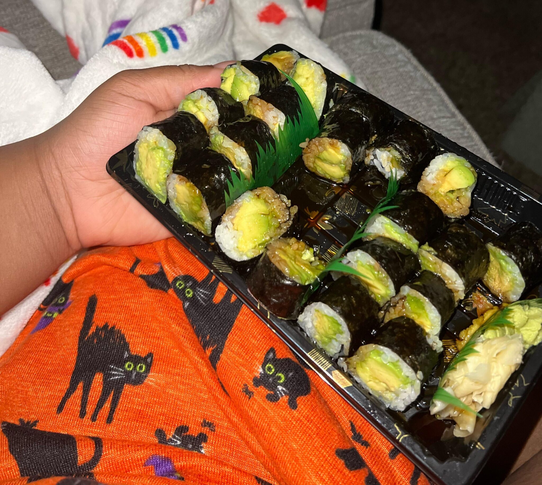 Avocado sushi with eel sauce all over😌 - Dining and Cooking