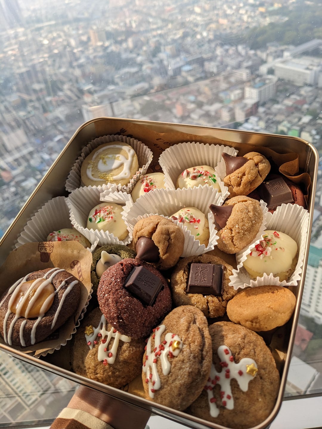 Went all out for the Christmas/New year cookies box - Dining and Cooking
