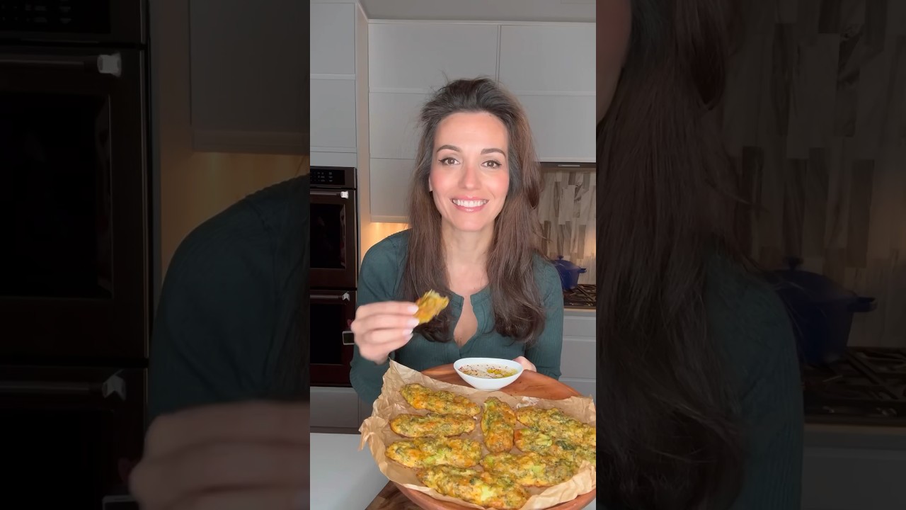 I lose weight eating these Broccoli Cheddar Dunkers #LowCarb #shorts ...