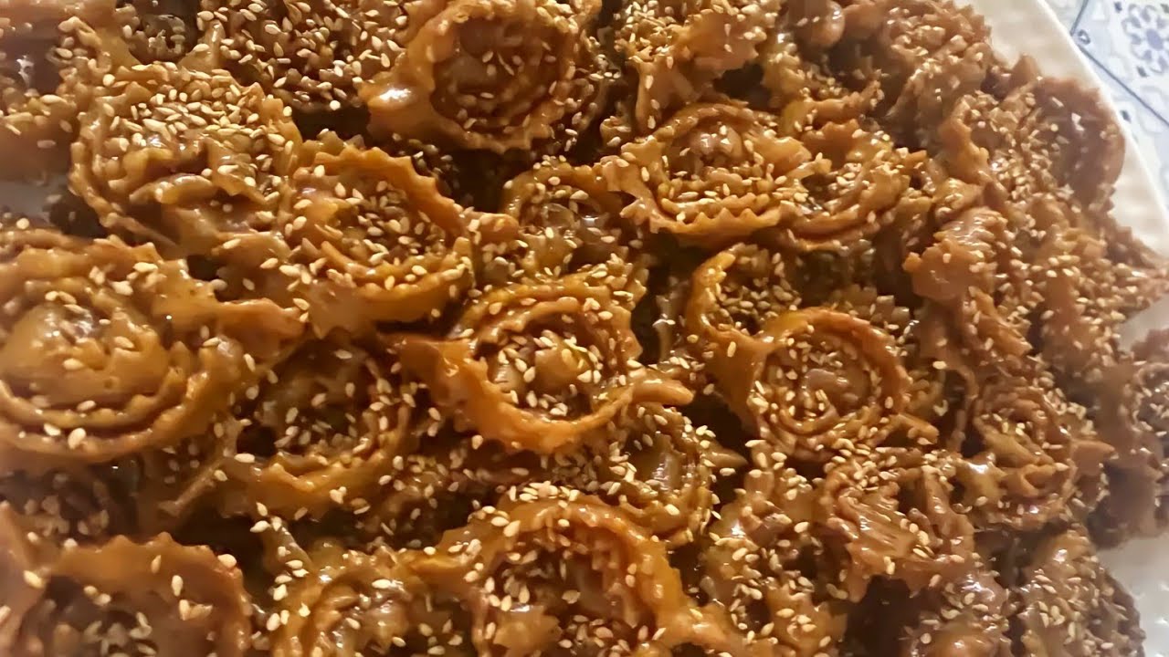 طريقة طي الشباكية #رمضان2024chebakiya facile - Dining and Cooking
