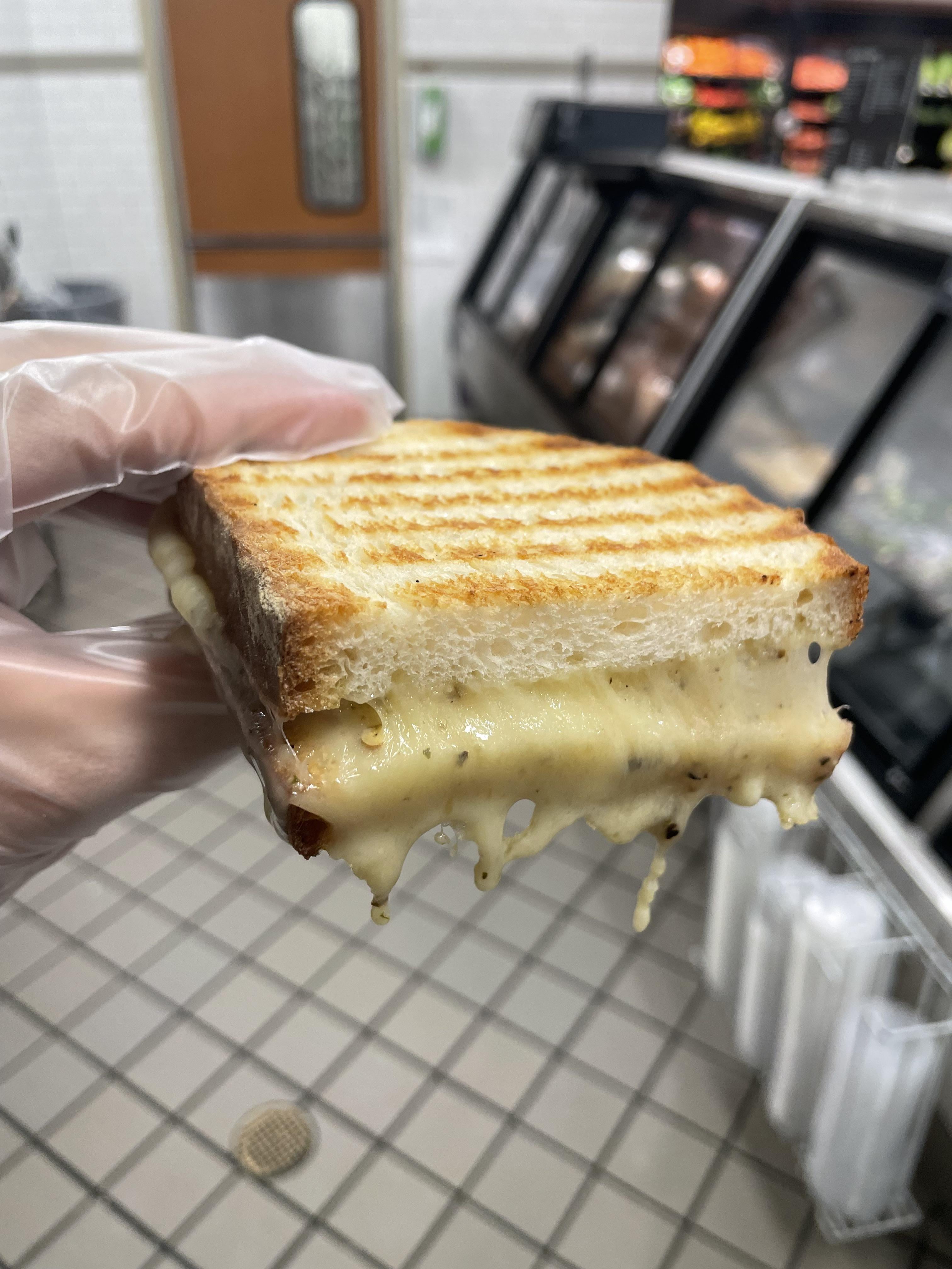 Day 153 of posting grilled cheese sandwiches until I run out of cheese ...