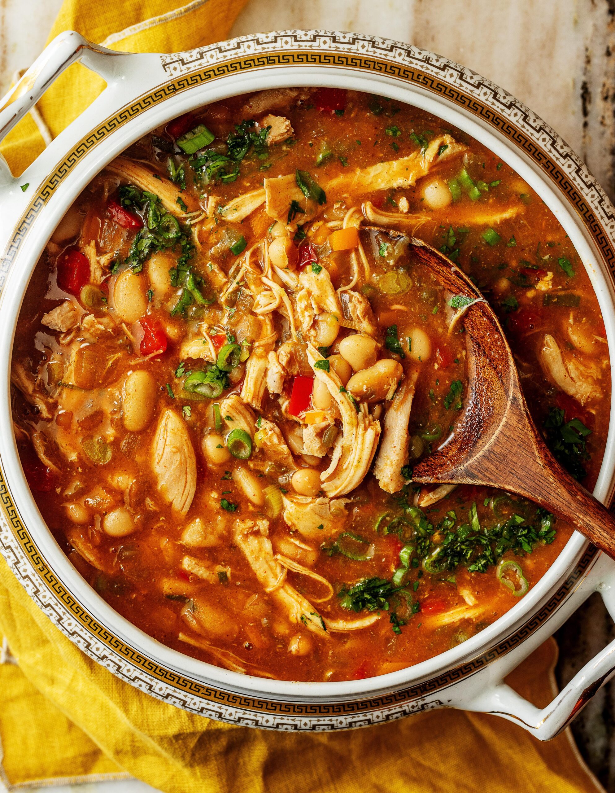 Chicken chili with white beans - Dining and Cooking