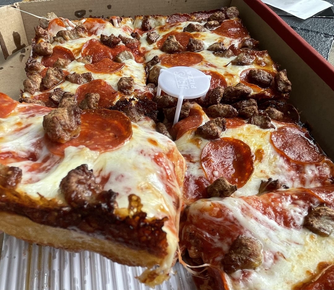 Finally tried the famous Jet’s Detroit Style Pizza - Dining and Cooking