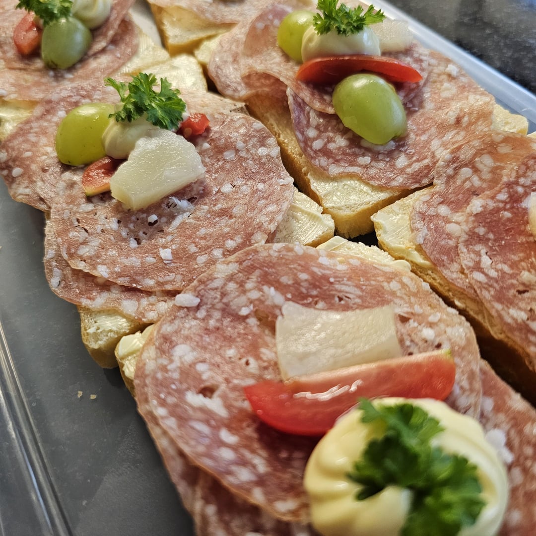 Canapés with aspic from scratch, on freshly made bread (20 pics from ...