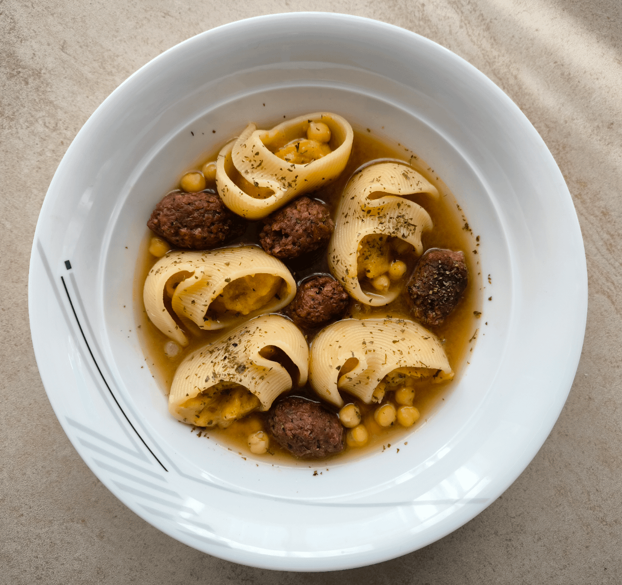 Vegan traditional catalan soup (Escudella de galets amb pilota ...