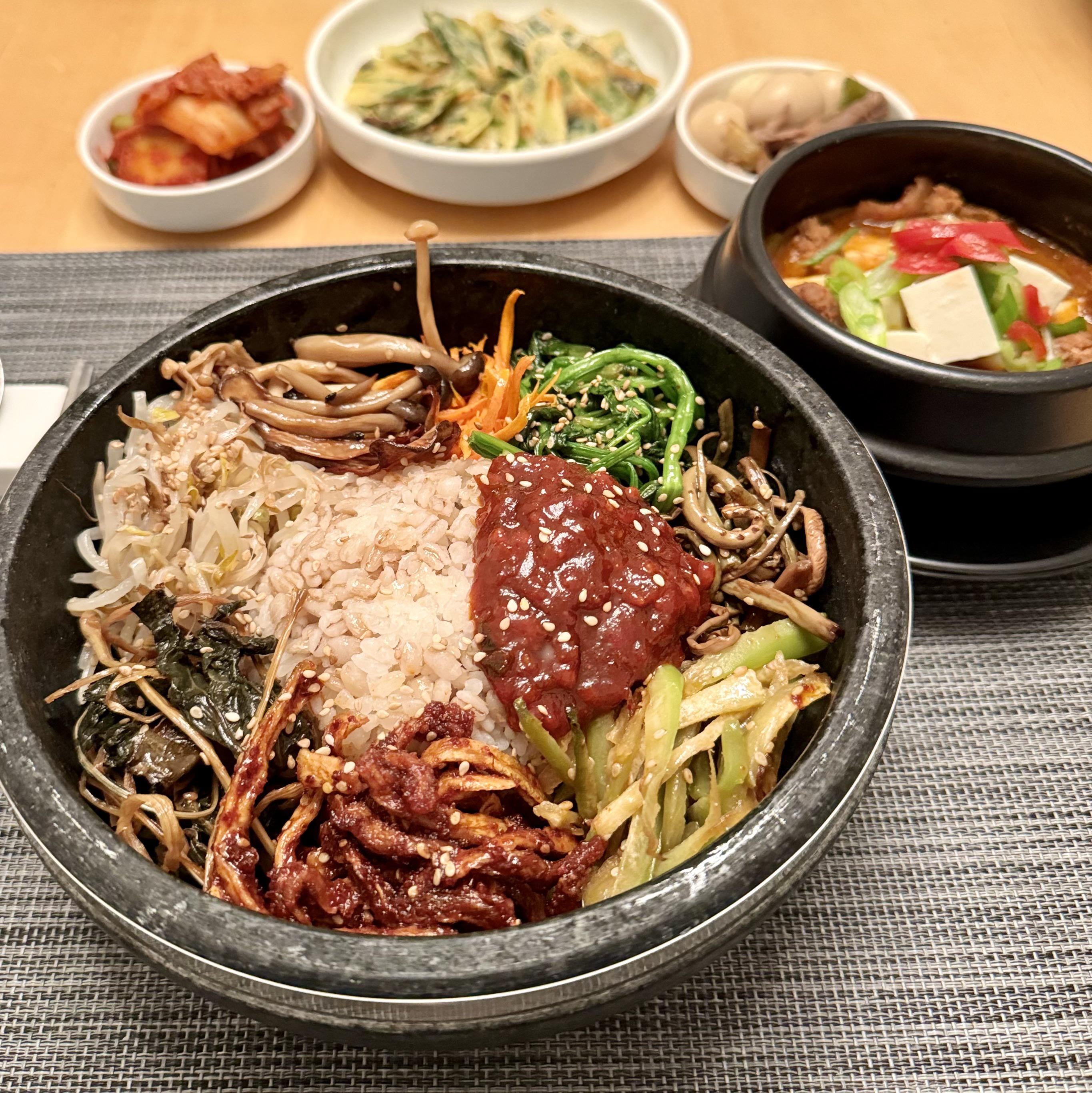 Boribap with cheonggukjang jjigae - Dining and Cooking