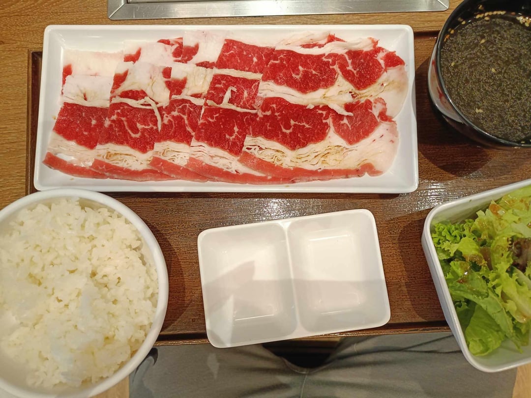 Yakiniku beef - Dining and Cooking