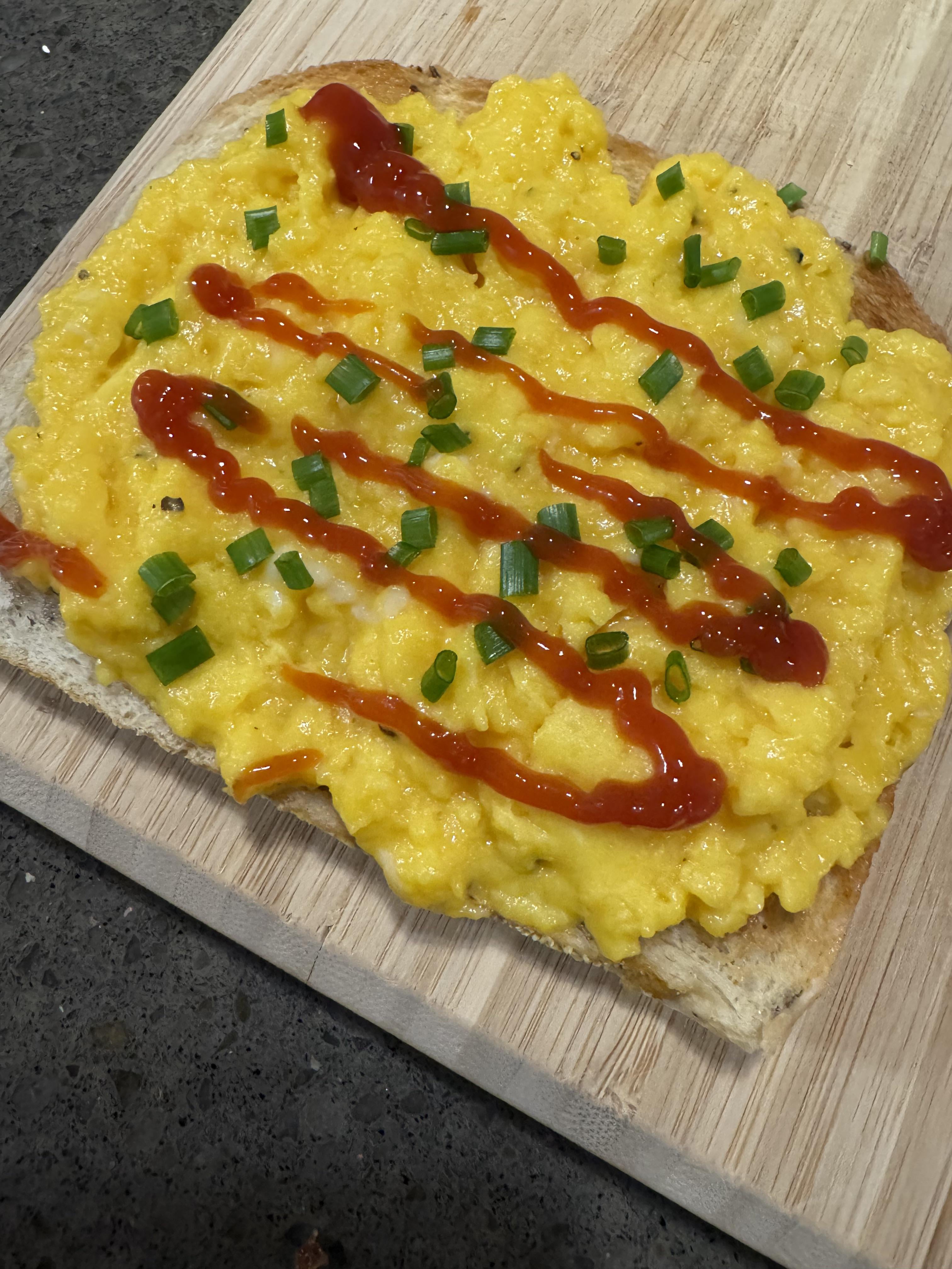 Scrambled eggs on rye toast - Dining and Cooking