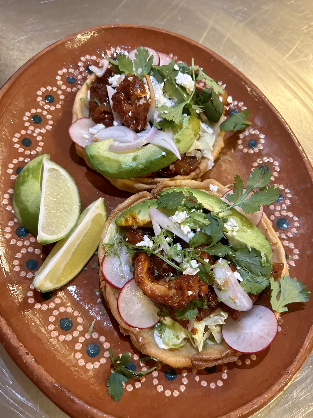 Sopes de asada y tinga - Dining and Cooking