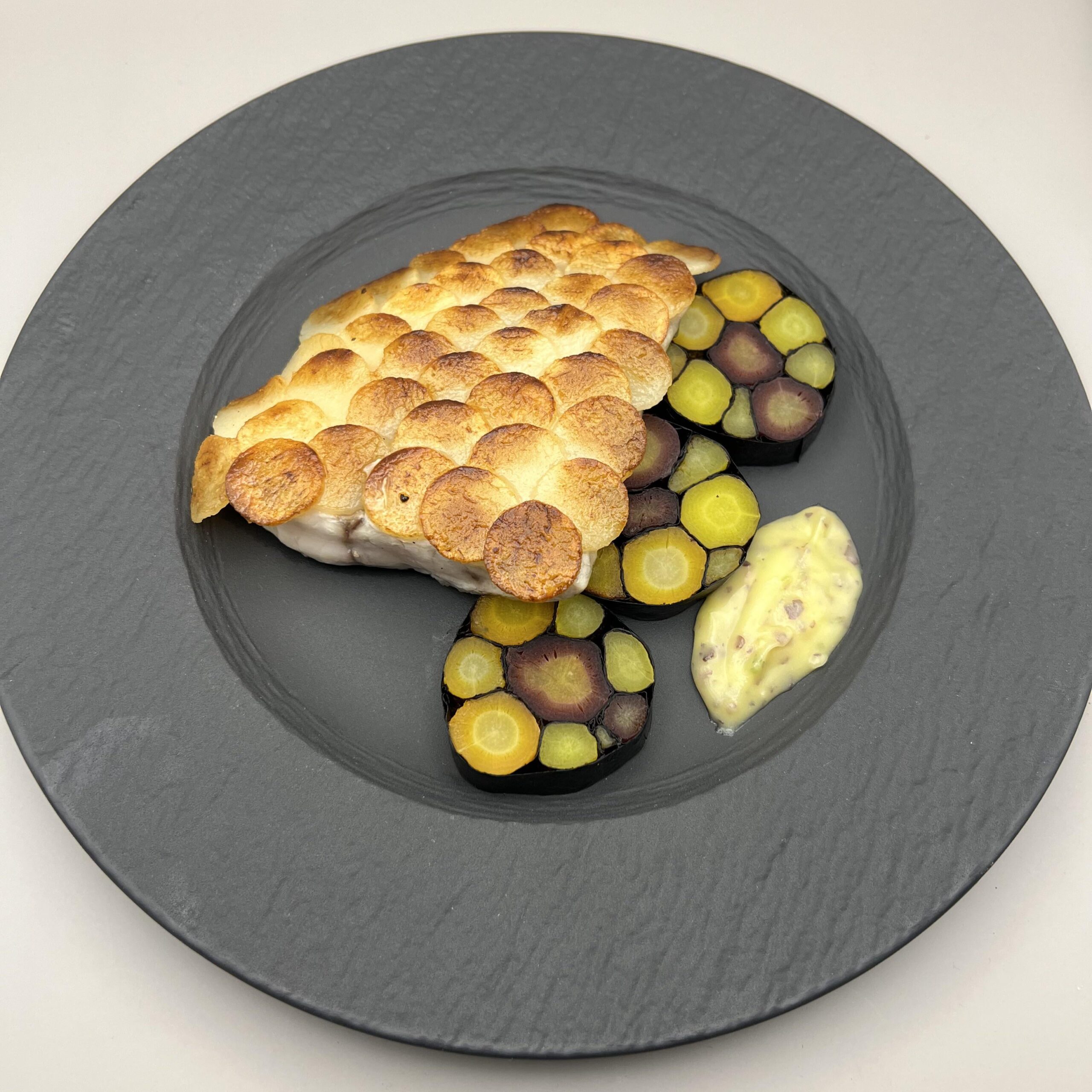 [homemade] Potato Scale Barramundi with Carrot Mosaic and Seaweed ...