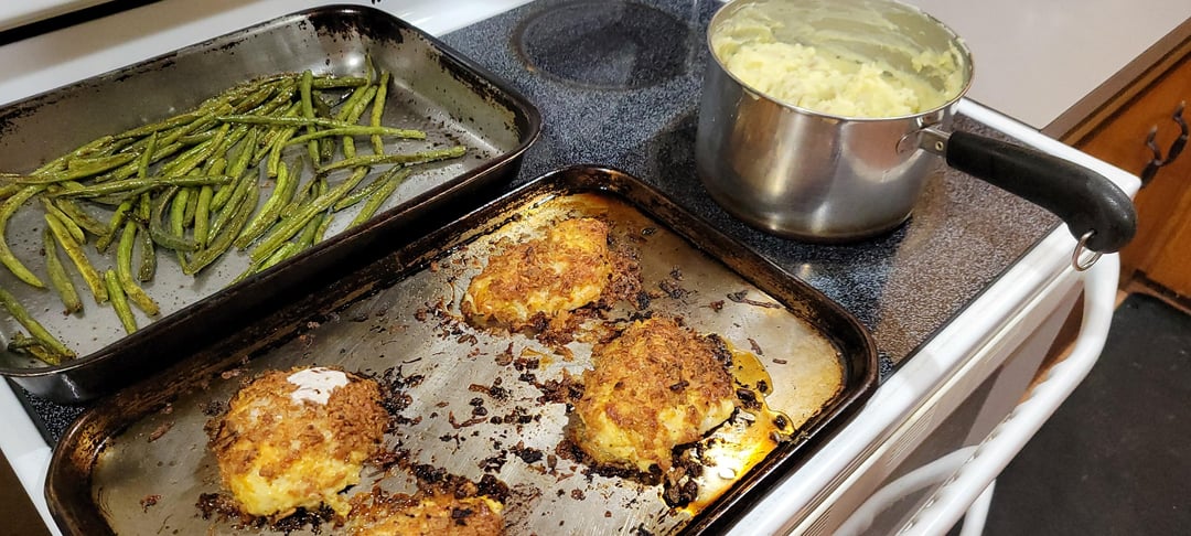 I am bad at plating but I feel very accomplished rn - Dining and Cooking