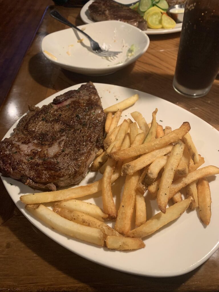 ordered a 13 oz ribeye from outback, medium rare - Dining and Cooking
