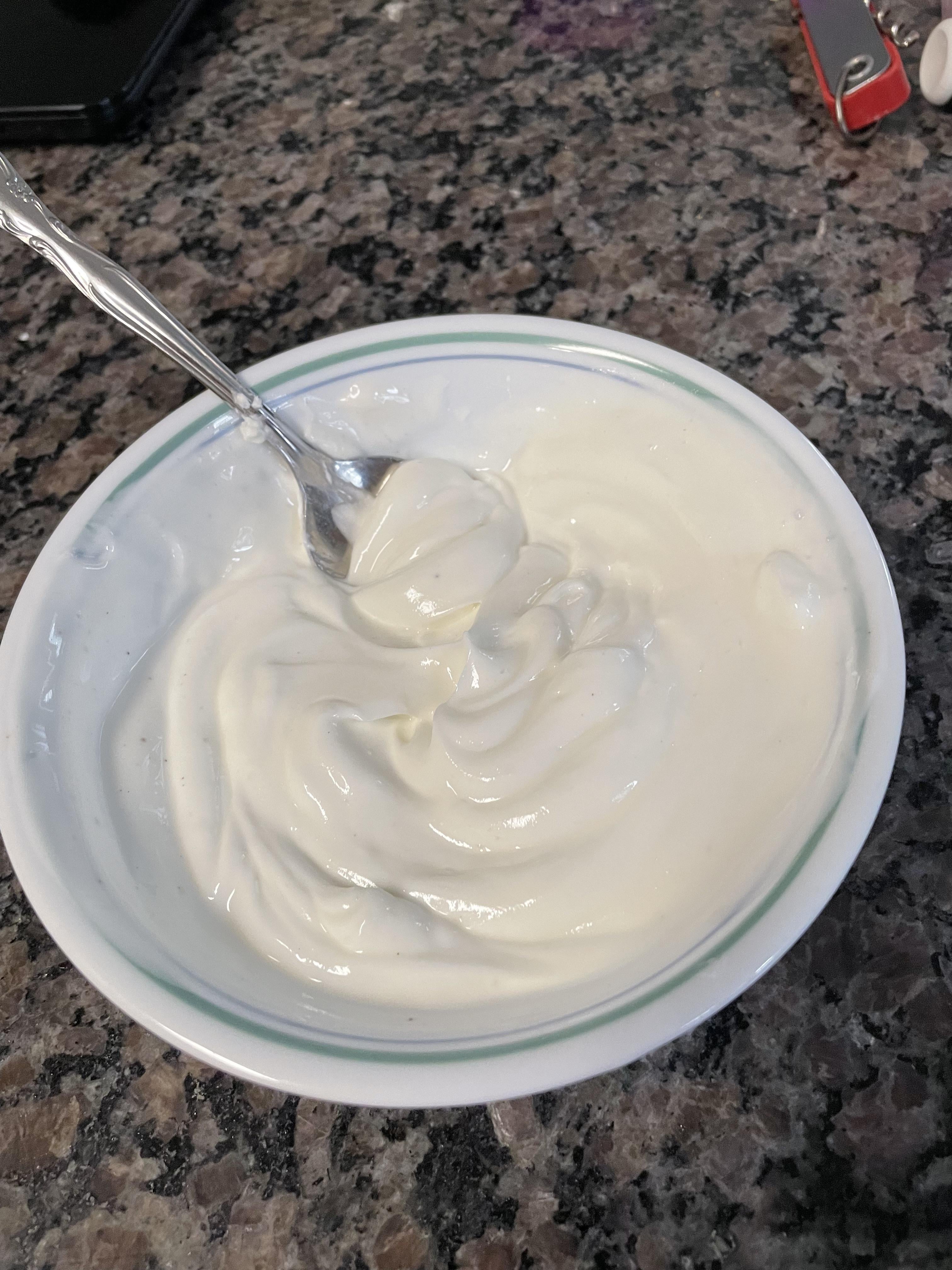 Fage 0 % mixed with Dannon, 140 calories and 29 grams of protein ...