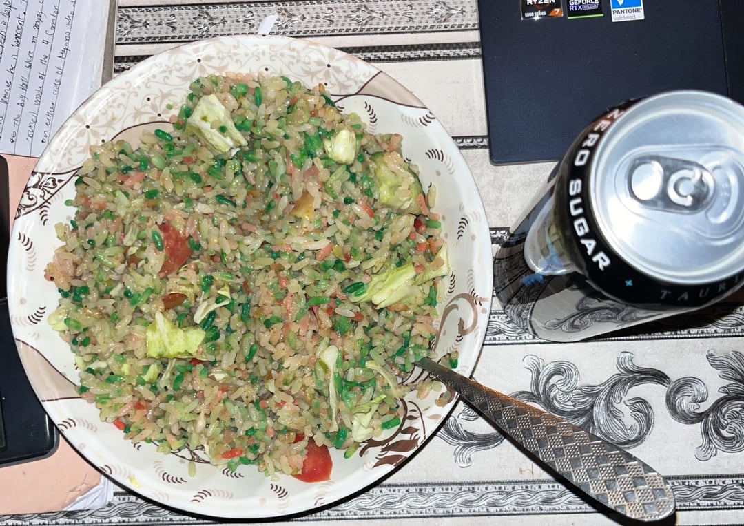 how many calories in this bowl of rice (monster can for ref) - Dining ...