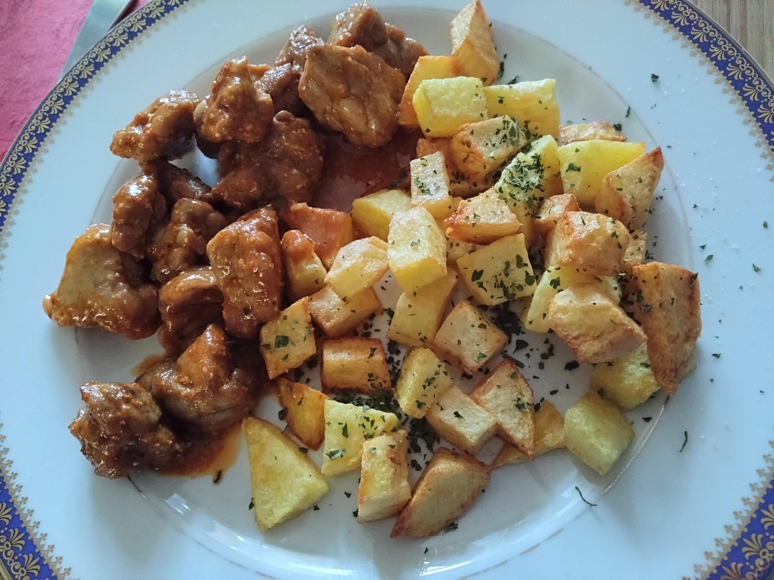 Zamorana-style sweetbreads with potatoes - Dining and Cooking