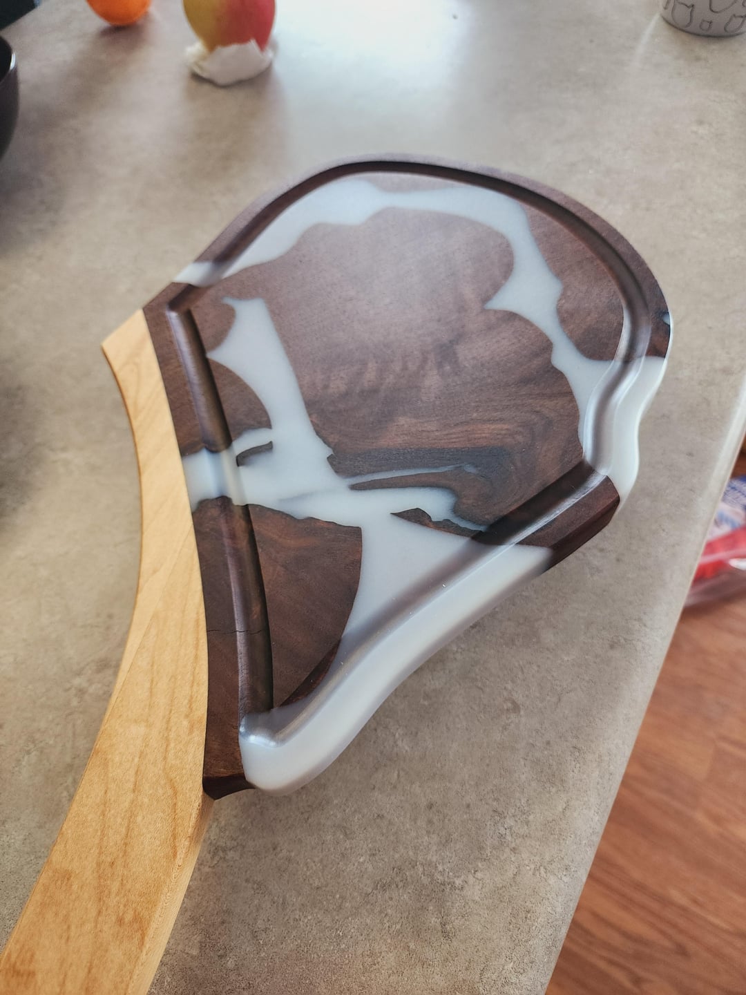 I thought you folks might like this tomahawk ribeye steak board I made ...