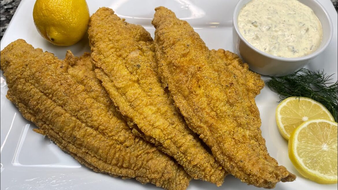 DELICIOUS CRISPY FRIED CATFISH WITH A HOMEMADE TARTER SAUCE - Dining ...