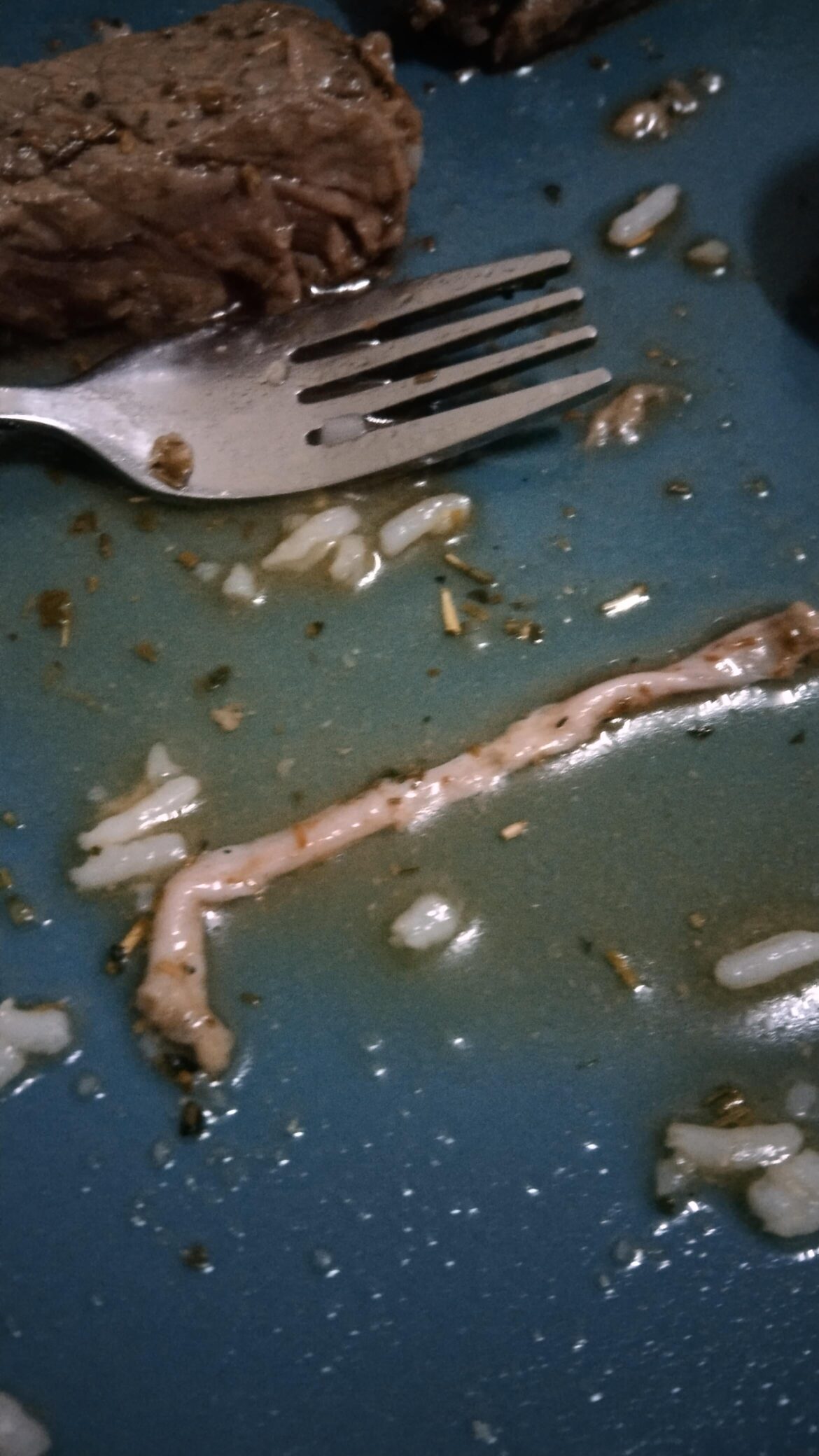 is this a parasite? - Dining and Cooking