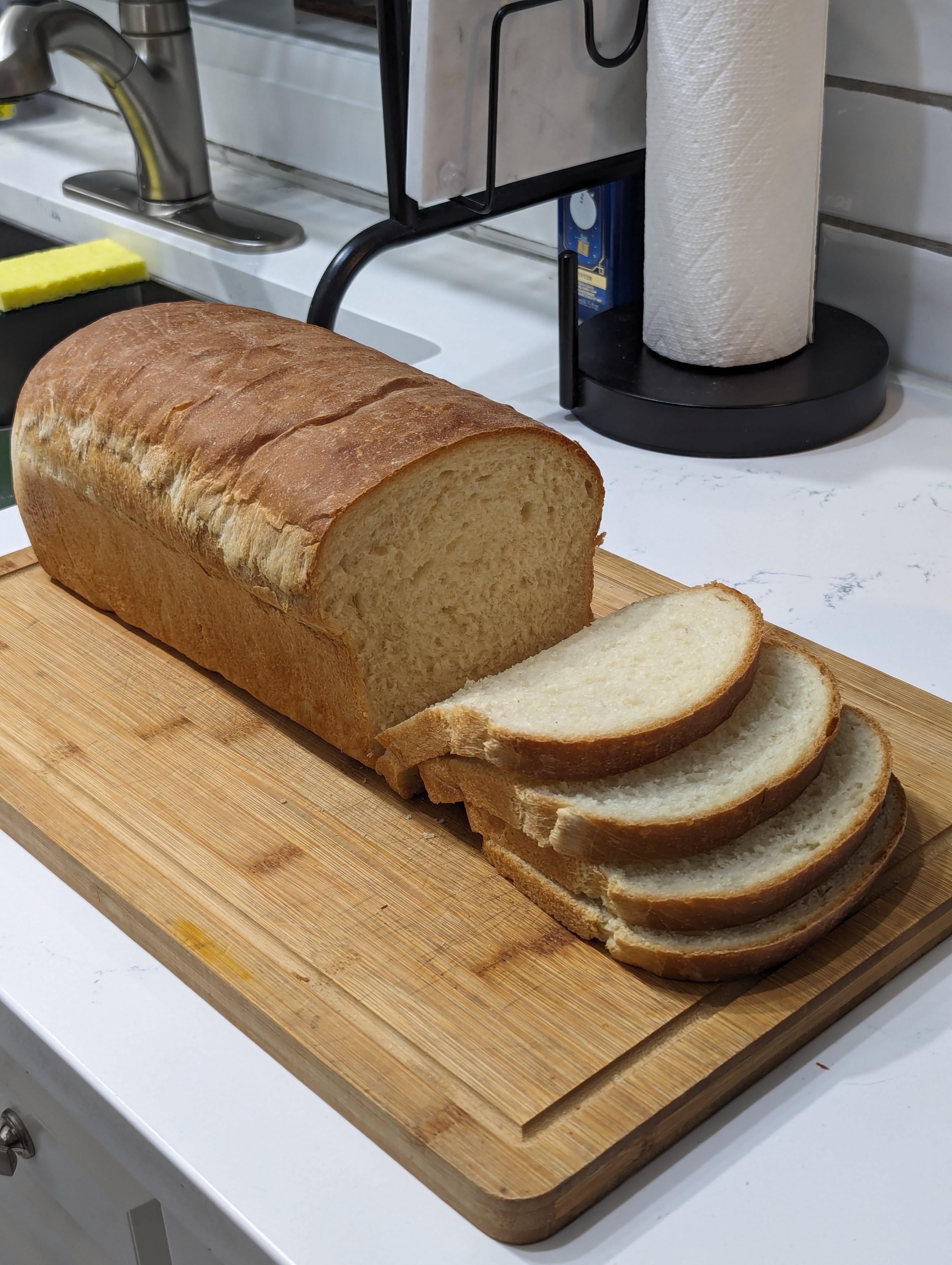 Basic sandwich bread - Dining and Cooking