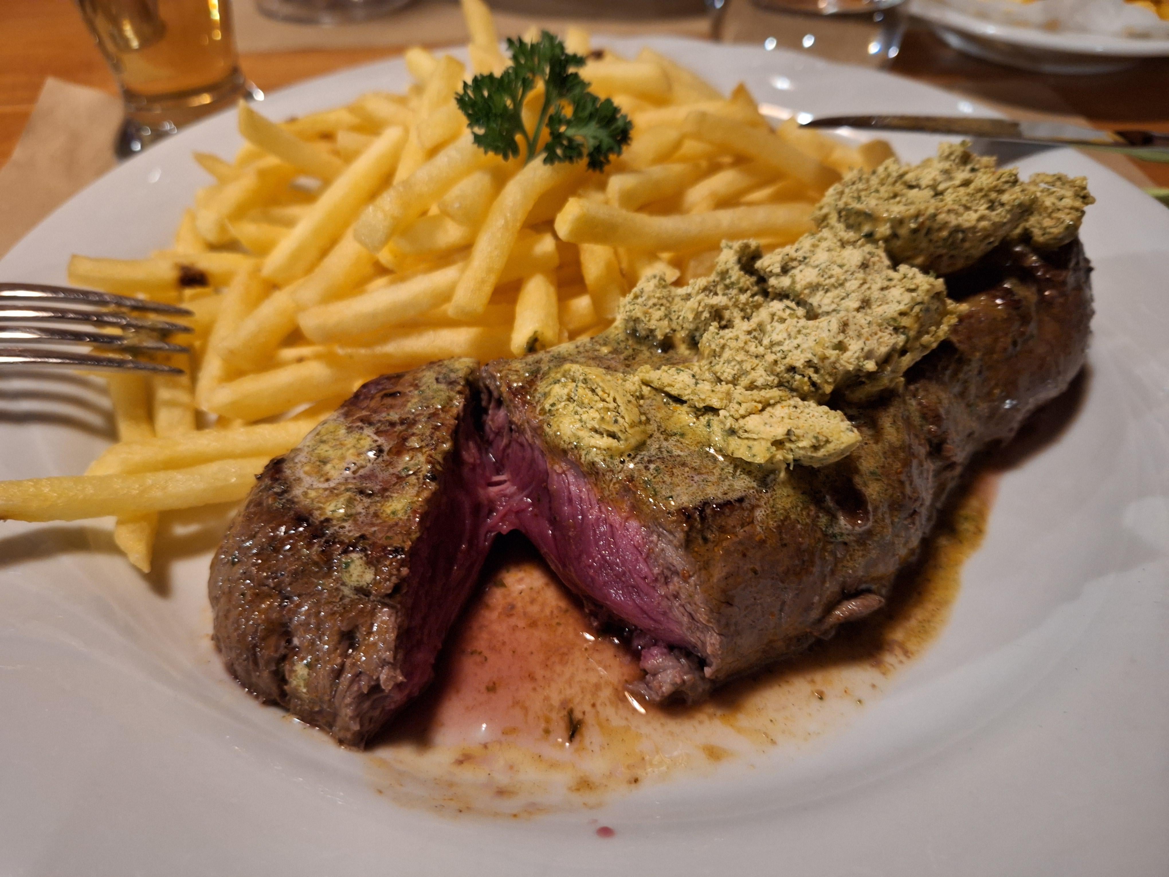 Horse steak I had in Switzerland. - Dining and Cooking