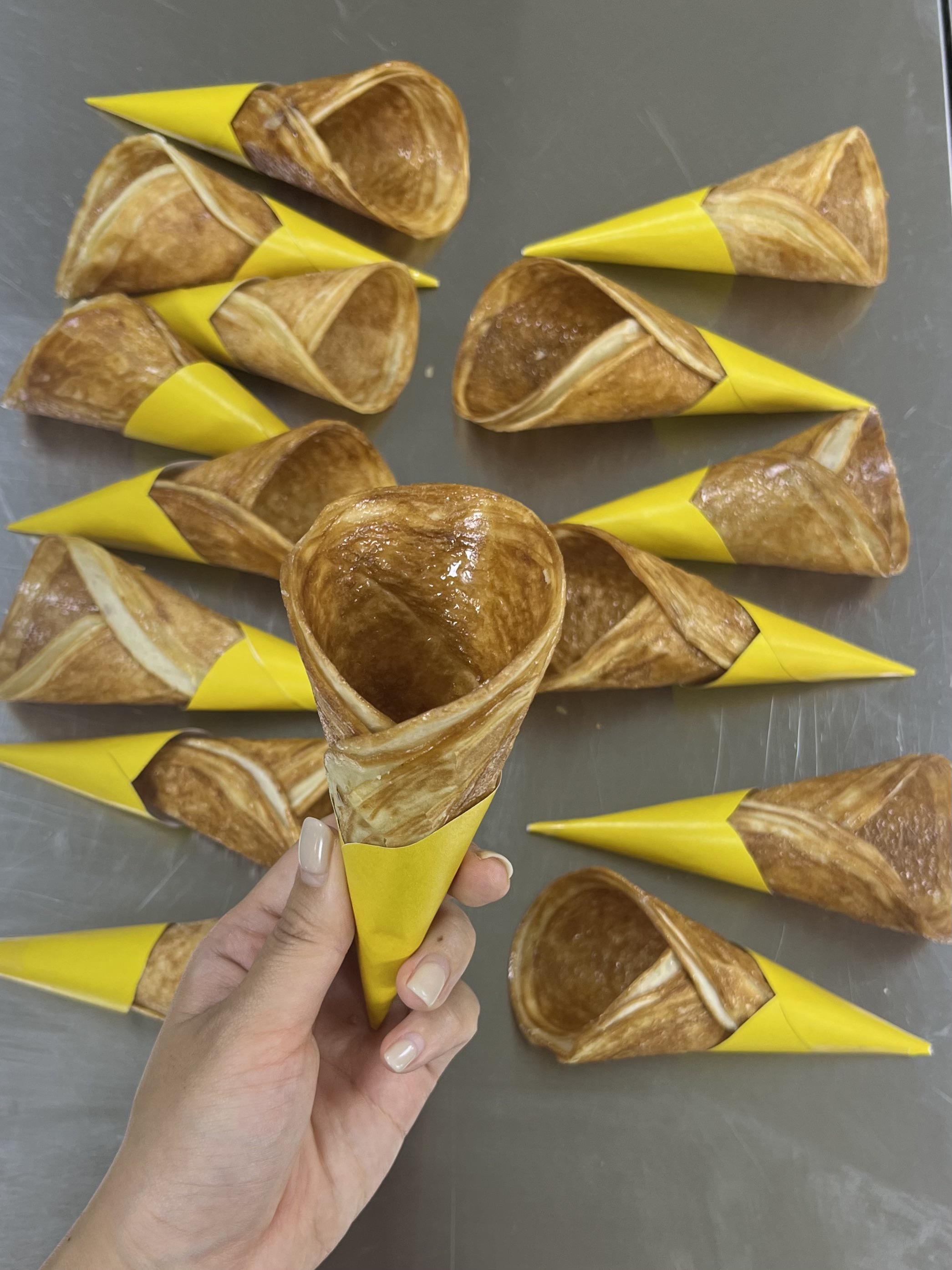 croissant cones - Dining and Cooking