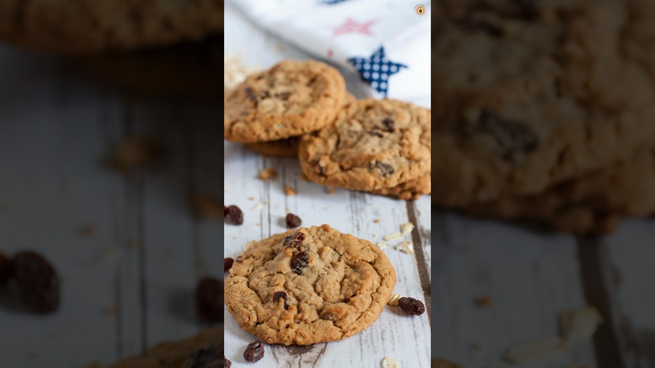 Homemade Oatmeal Raisin Cookies #shorts - Dining and Cooking