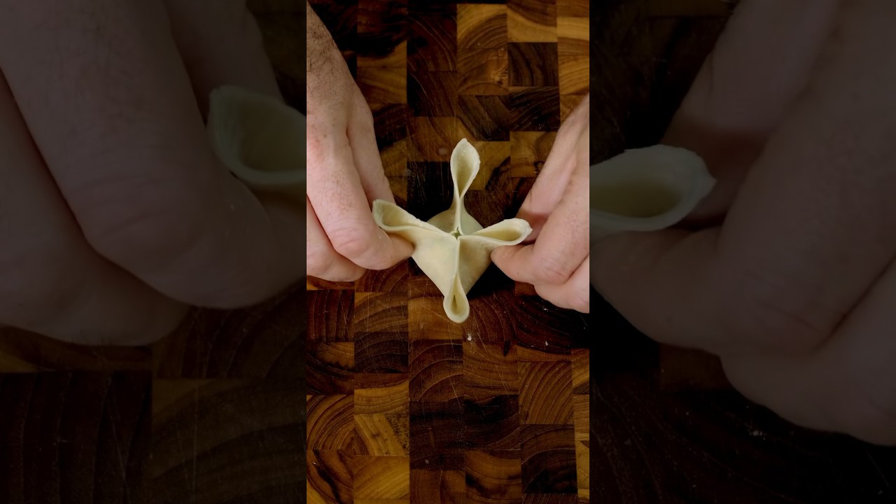 How to Fold Wontons (2 Ways) - Dining and Cooking