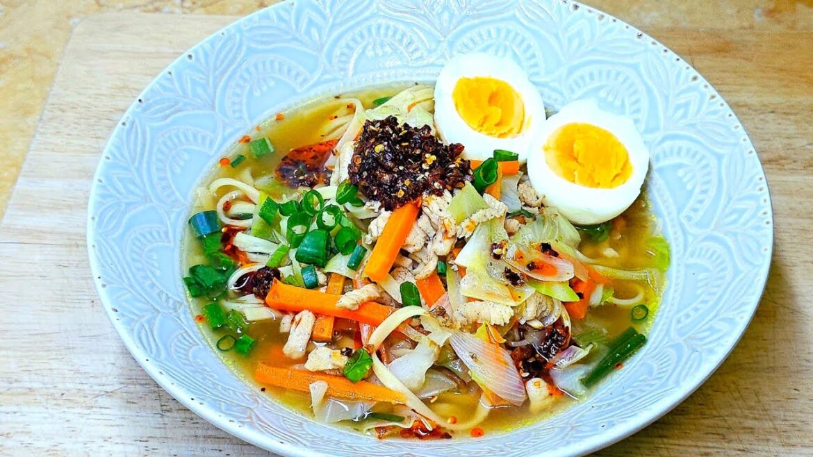 Filipino Chicken noodle soup recipe, Madaling lutuin! - Dining and Cooking