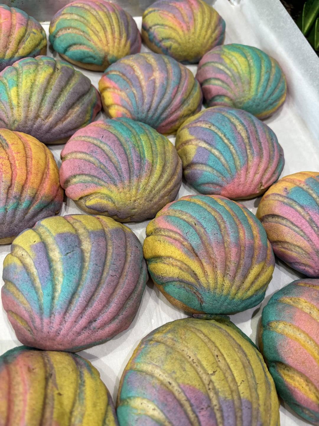 Second round of conchas : Easter edition! - Dining and Cooking