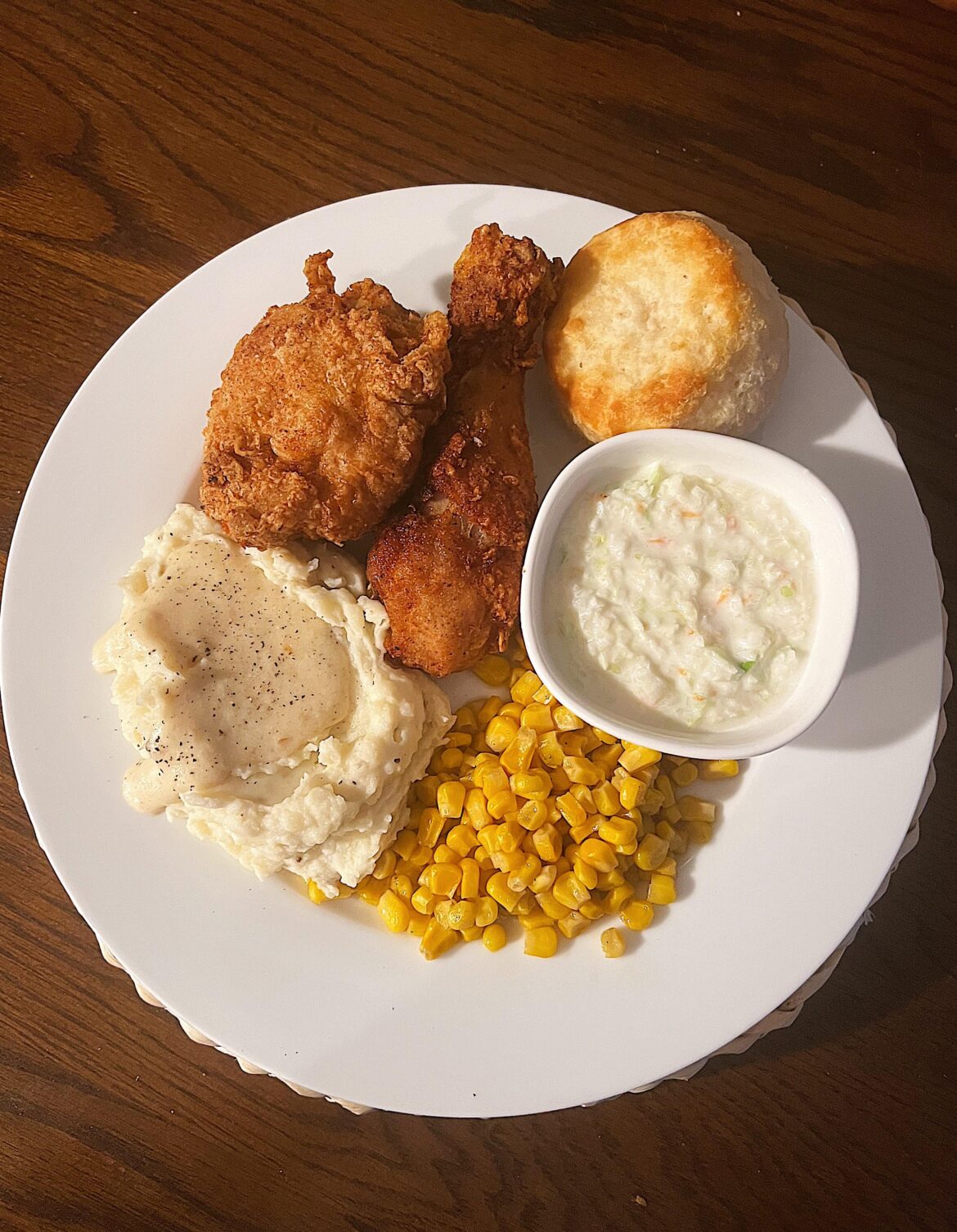 [homemade] Friend chicken, with all the southern sides of course ...