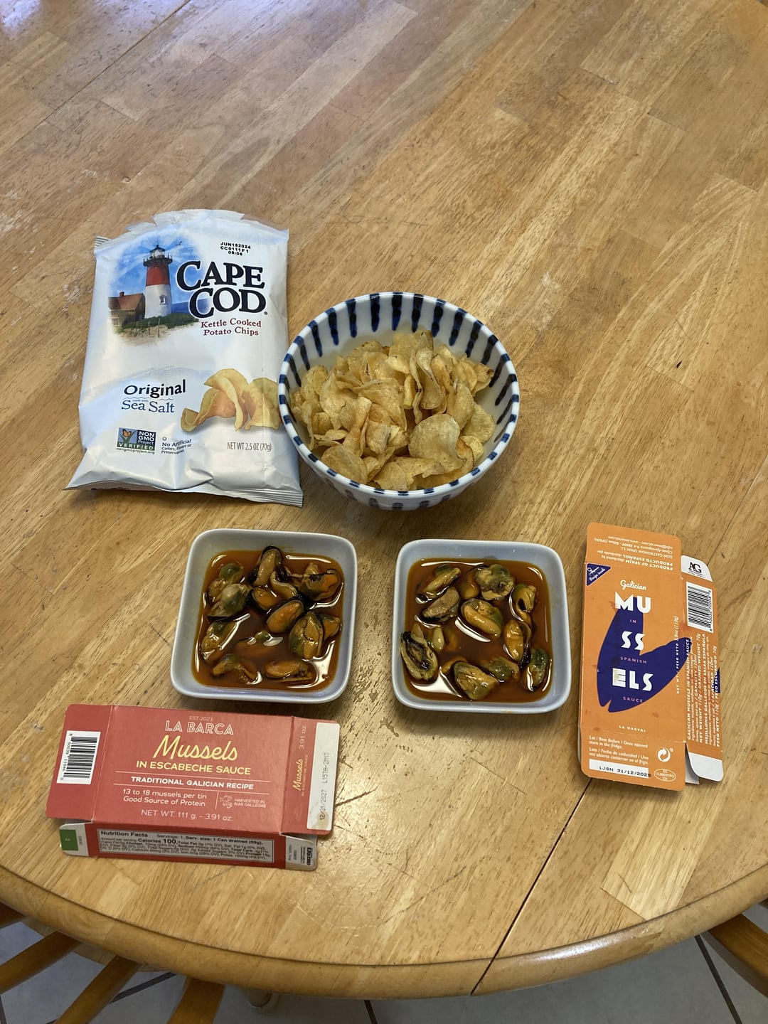 A Fish Tale of Two Tins: La Barca Mussels in Escabeche & La Narval ...