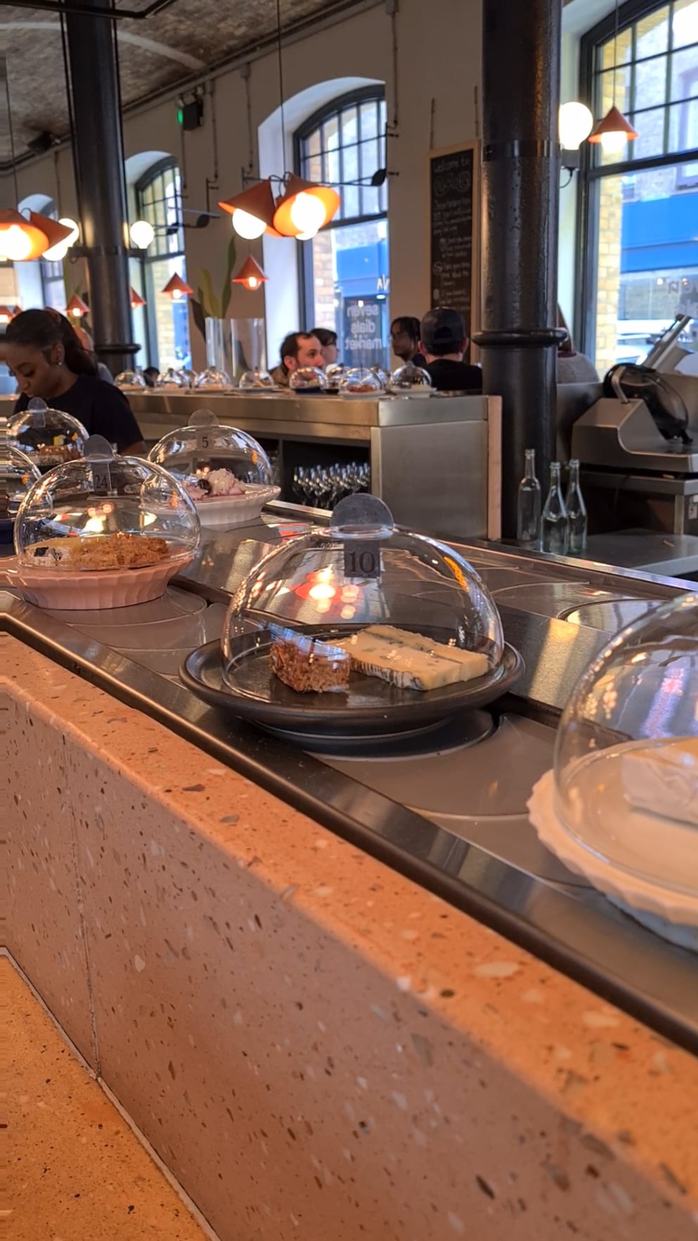 Pick & Cheese, Seven Dials London - Dining and Cooking