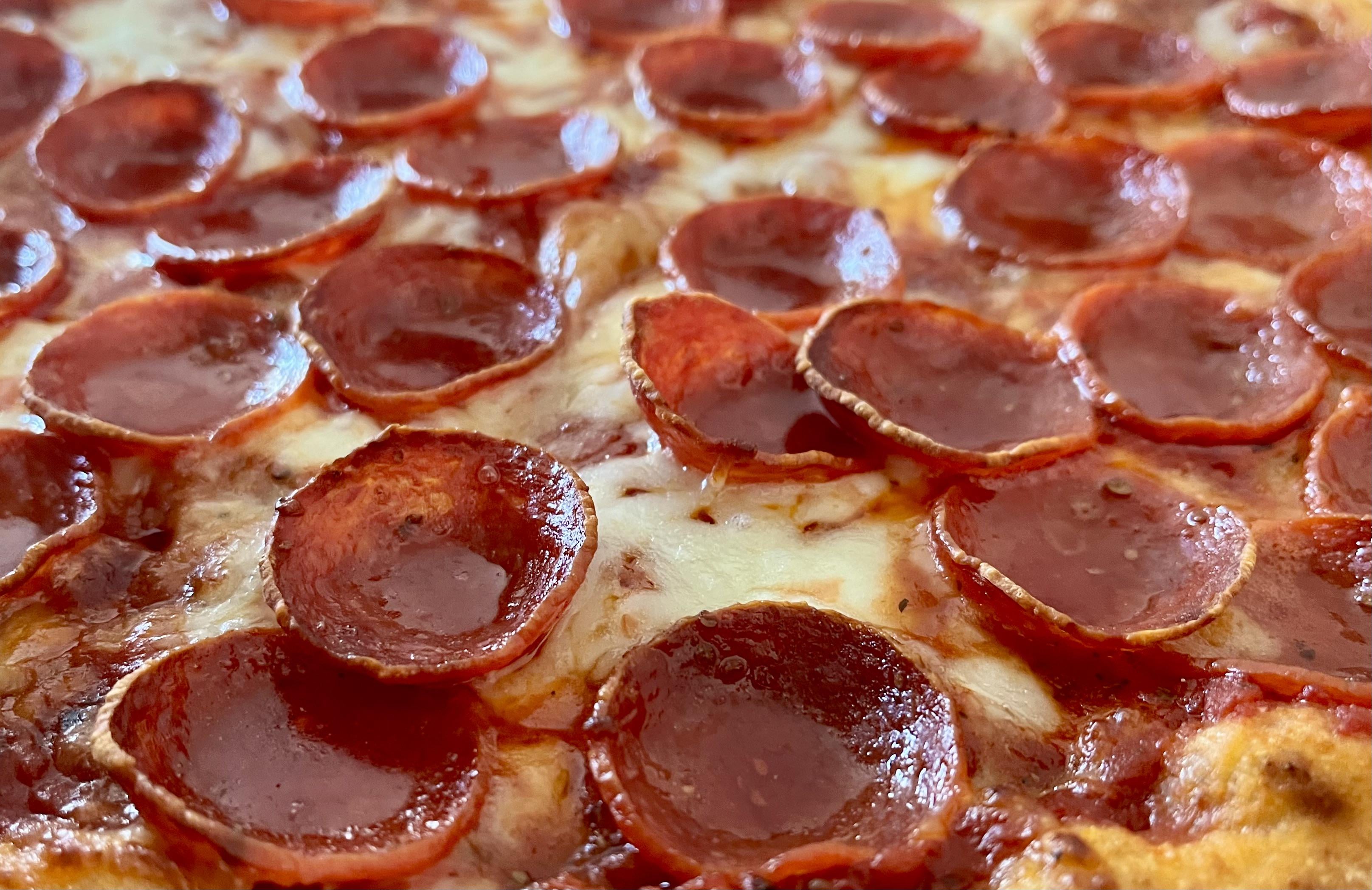 Perfect cupping pepperoni on the pizza I made last night! SO good ...