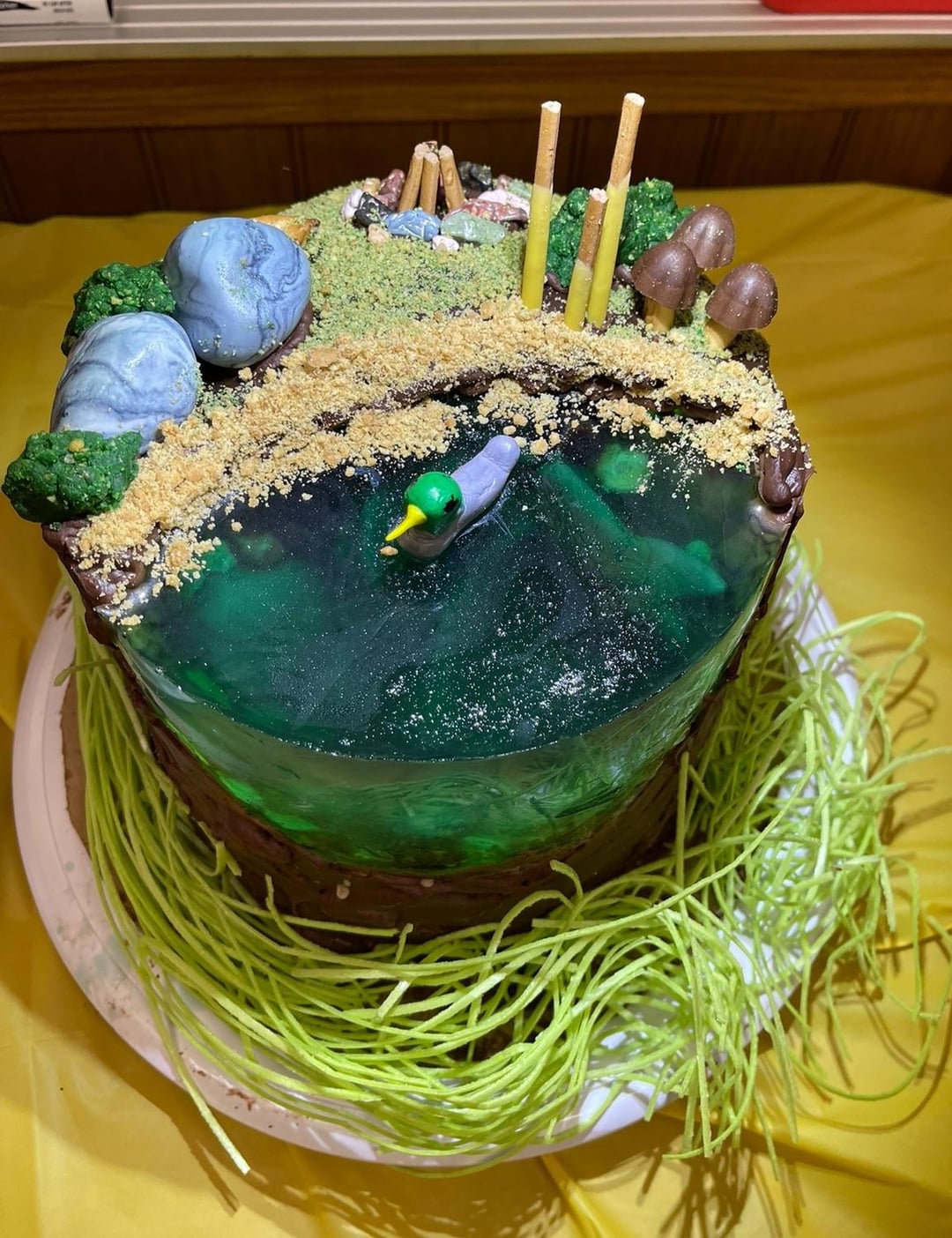 Pond cake with jello - Dining and Cooking