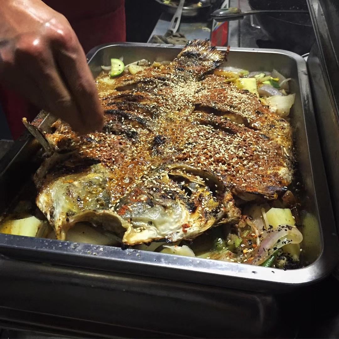 Roasted fish with all the toppings;) - Dining and Cooking