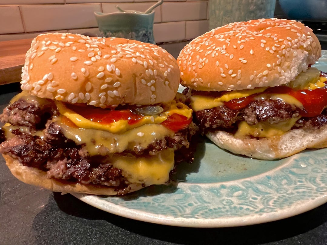 Double, smashed, house-burgers - Dining and Cooking