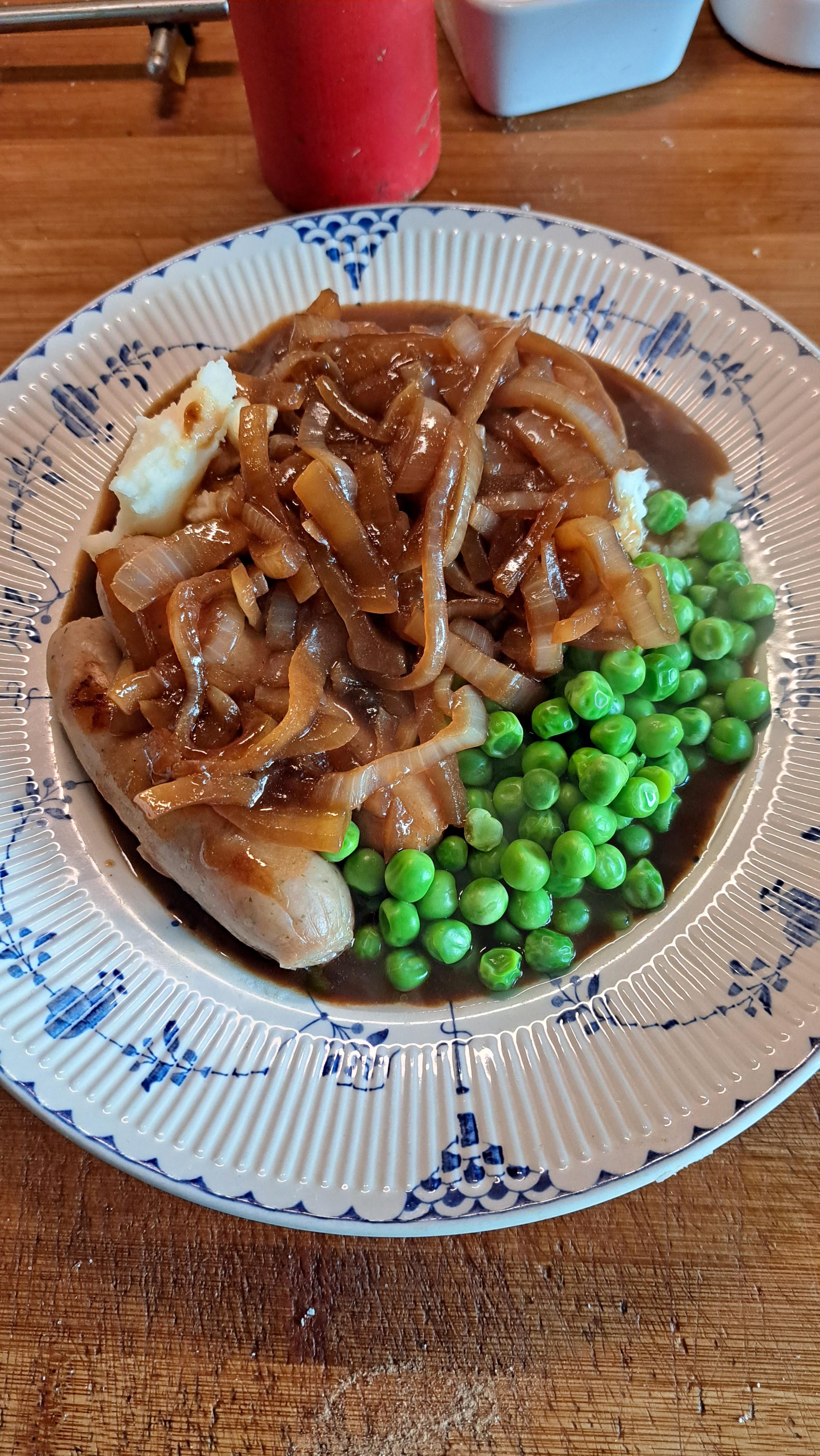 Homemade onion gravy bath for my mash - Dining and Cooking