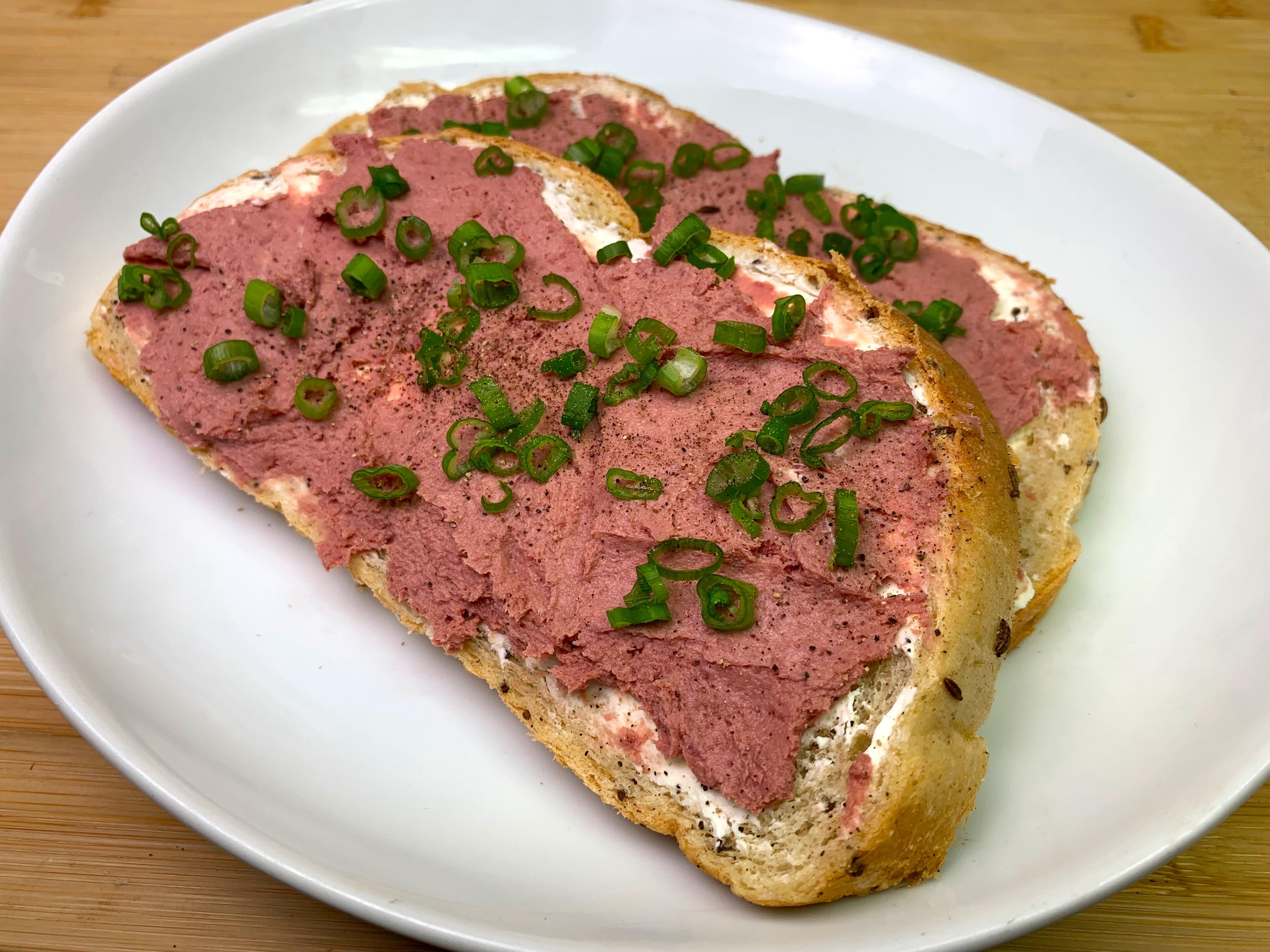 Braunschweiger on Rye - Dining and Cooking