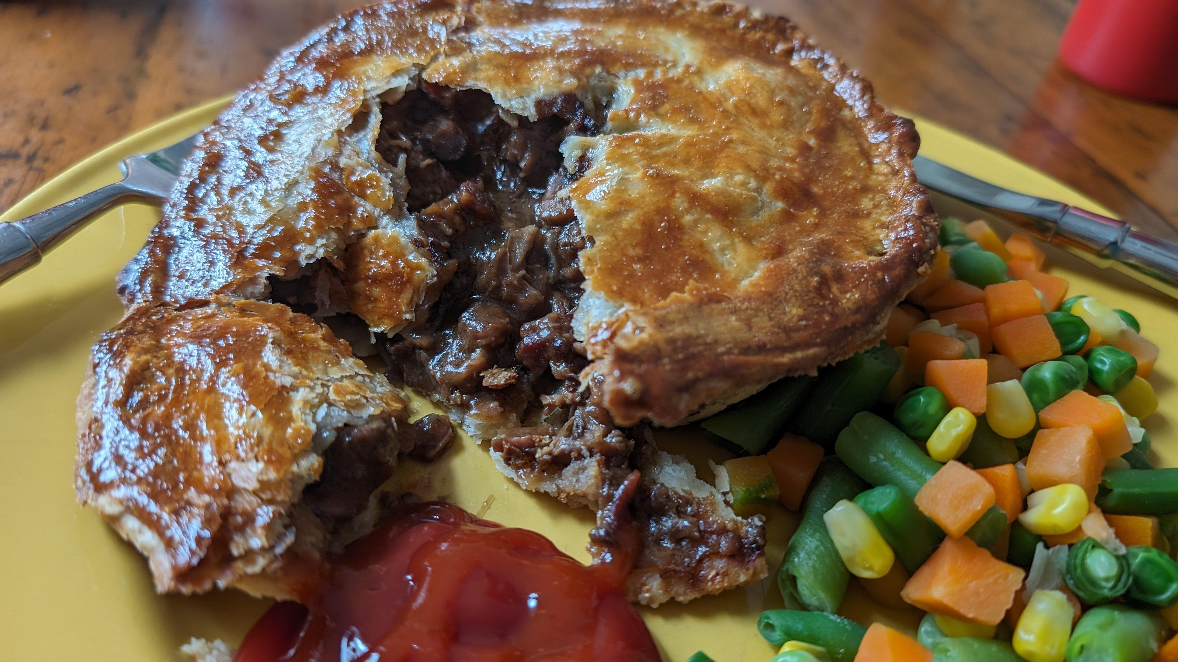 Beef Pie [OC] - Dining and Cooking