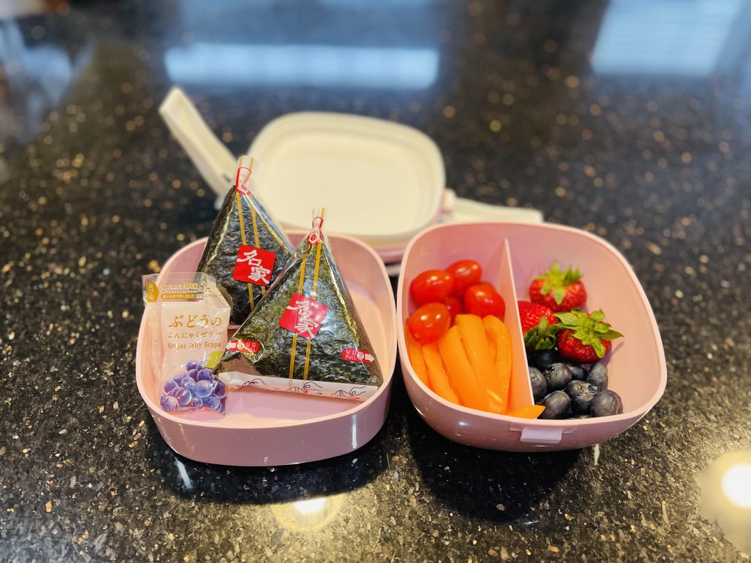 Bulgogi triangle gimbap (Samgak-gimbap/삼각김밥) - Dining and Cooking